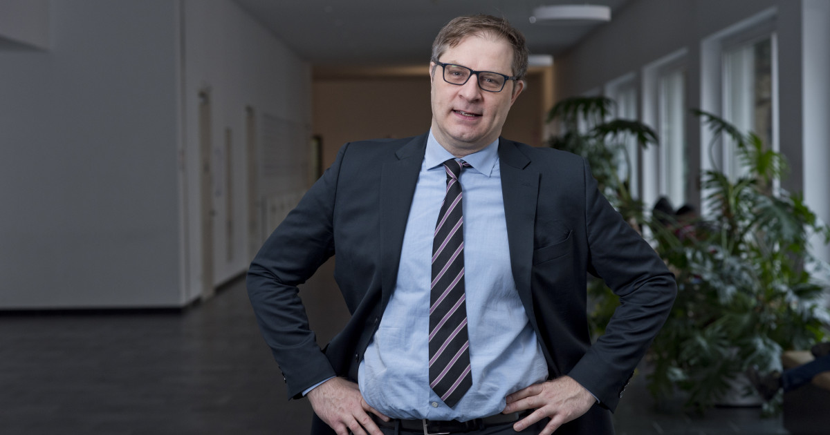 Warum sind wir reich, Herr Prof. Moradi? / Free University of Bozen-Bolzano